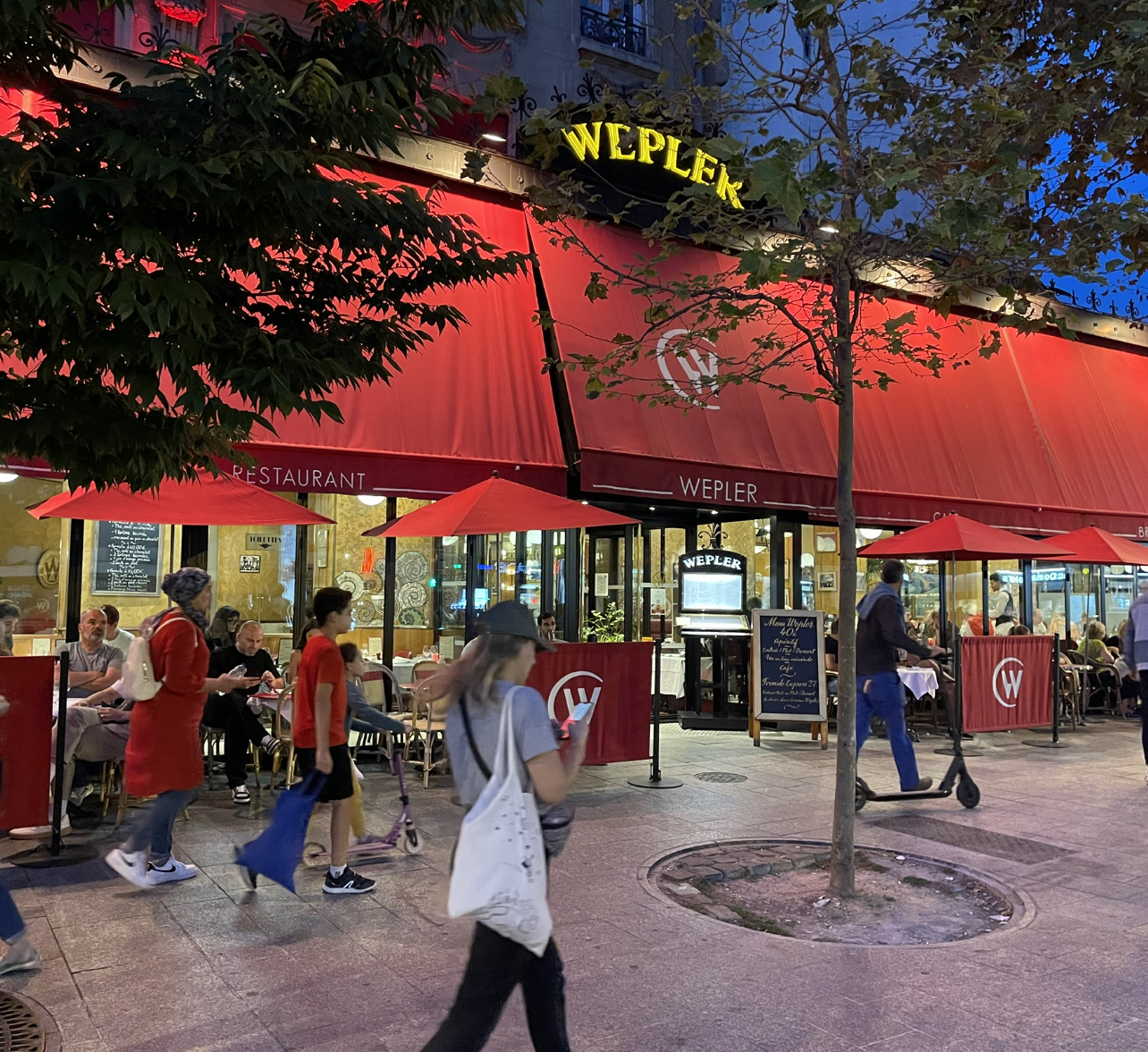 Café Wepler - Mathilde Jonquiere